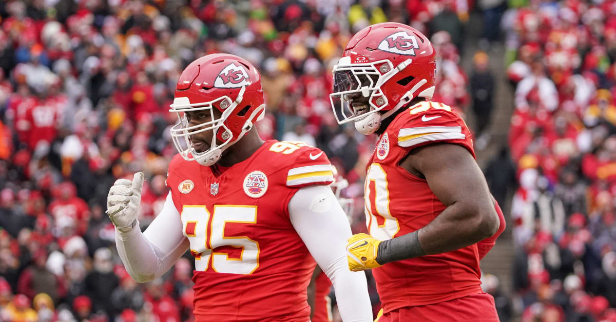 Kansas City Chiefs DL Charles Omenihu posts recovery update four months after suffering ACL injury