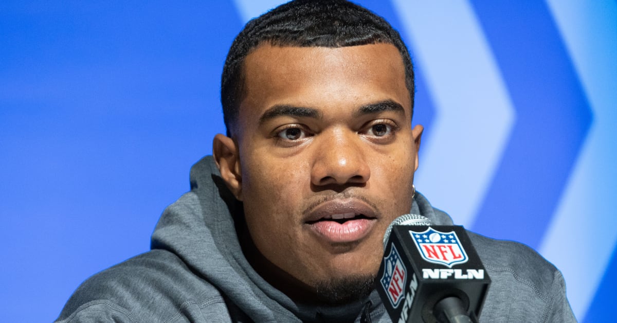 Former Dolphins TE Elijah Higgins claimed off waivers by the Cardinals