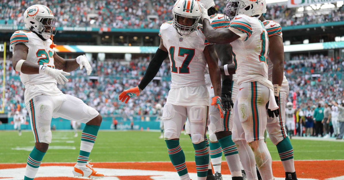 Fans bombard Dolphins' CEO with requests to make throwback uniforms ...