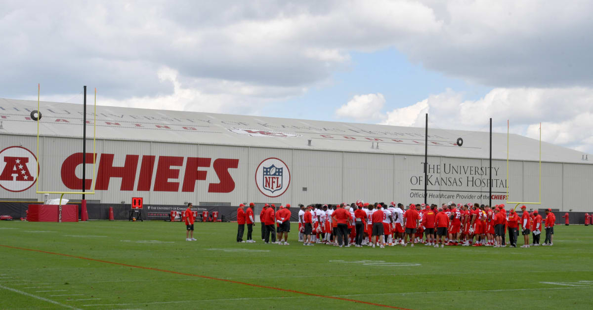Chiefs 90-man Depth Chart Projection: Kansas City's roster begins to ...