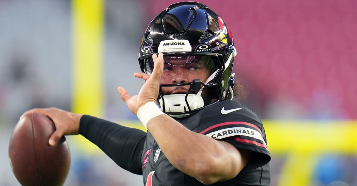 Bears DC Eric Washington gets into the holiday spirit with his ...