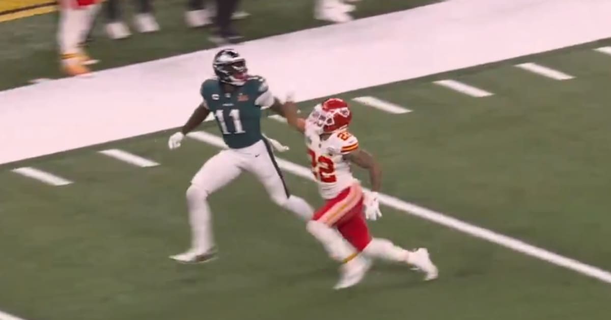 Super Bowl has controversial offensive pass interference call against ...