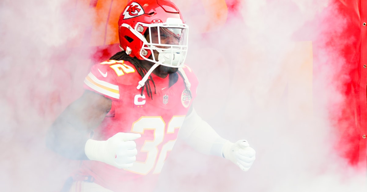 Chiefs' pending free agent LB Nick Bolton strongly hints at his future ...