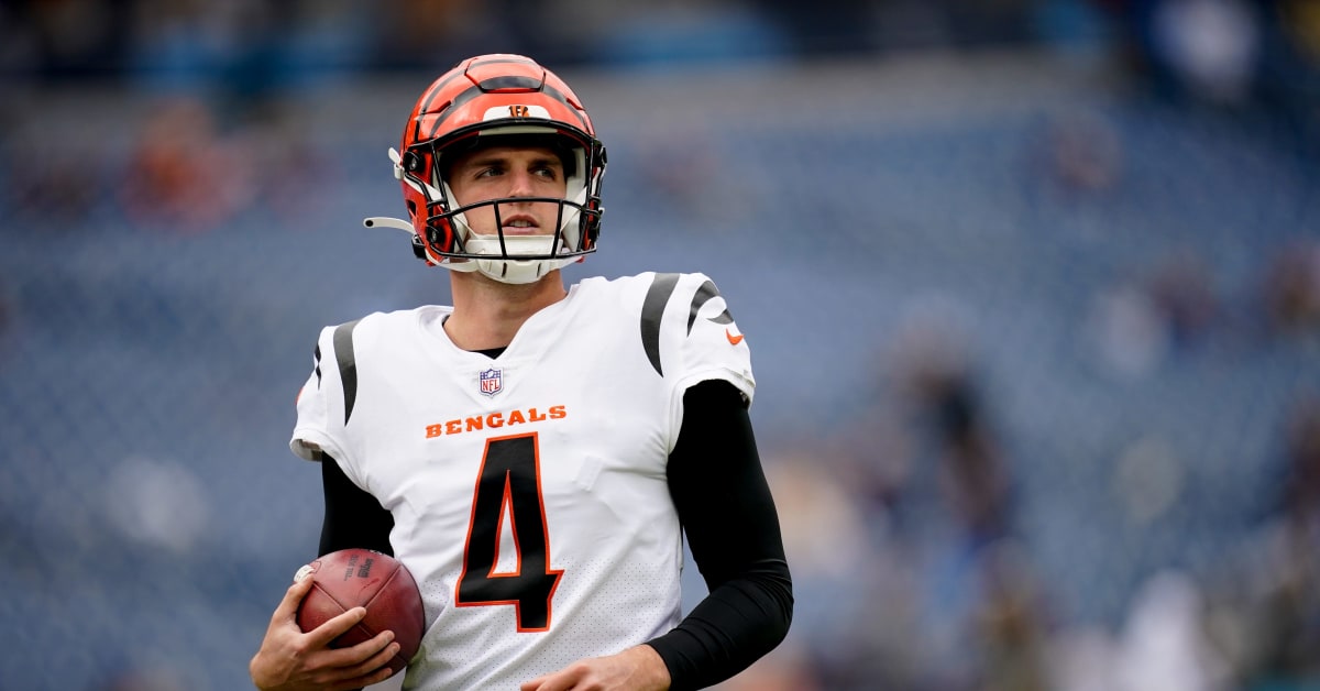 Bengals punter Drue Chrisman is delivering DoorDash food for those in need