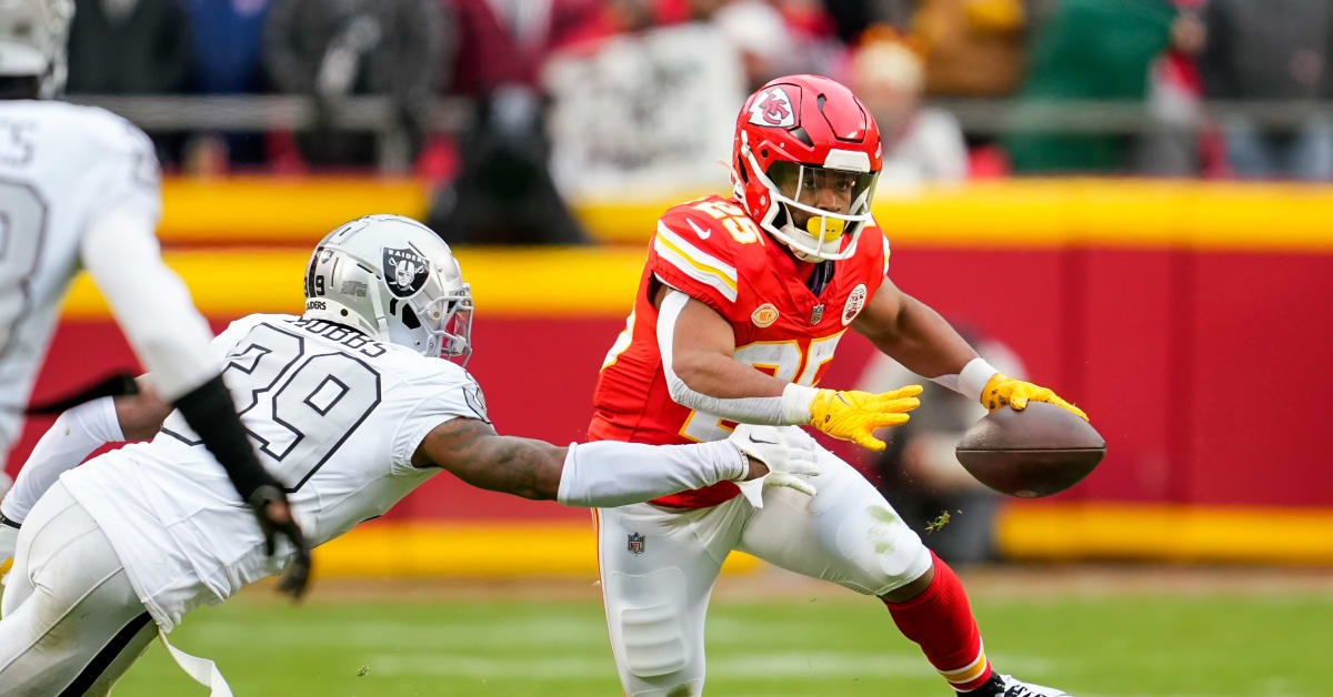 Chiefs running backs expected to play vs. Bengals in Week 17