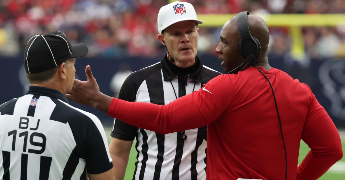 Texans sign Steven Sims to the active roster from the practice squad