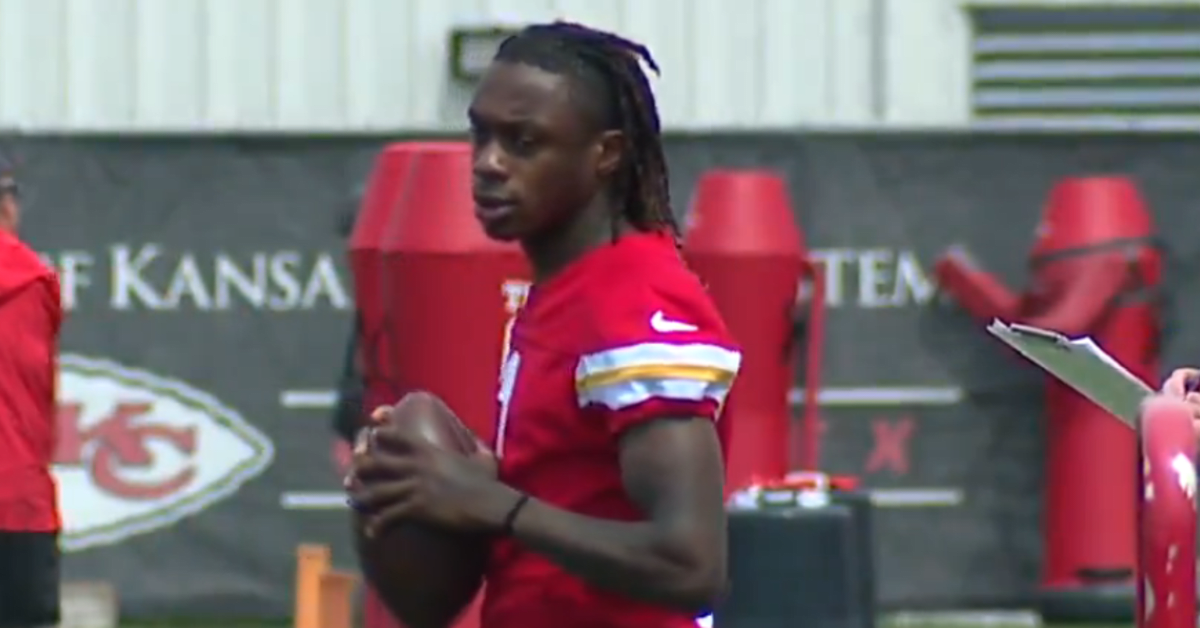 KC Chiefs' Xavier Worthy sits out from Day 1 of mandatory minicamp ...