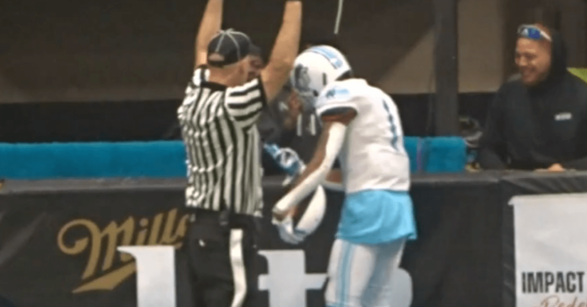 Former Chiefs tryout Boo Smith emerging as superstar two-way player in ...