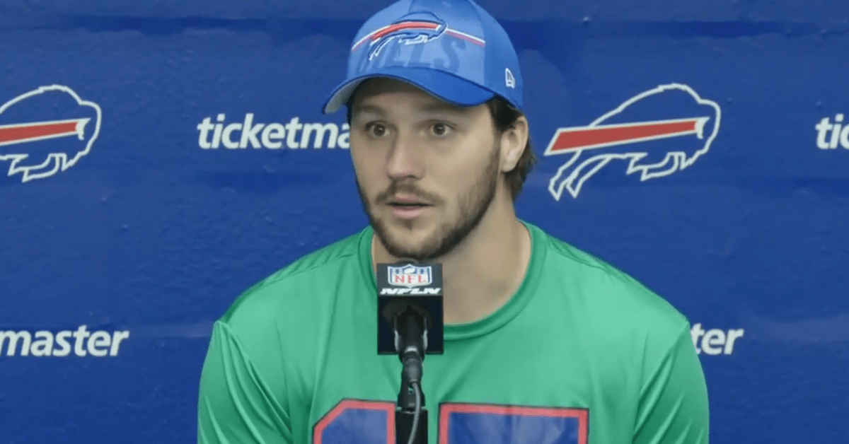 Bills' Josh Allen gets heated over Diggs' viral sideline outburst