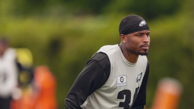 Eagles CB Isaiah Rodgers gets first-team reps during OTAs