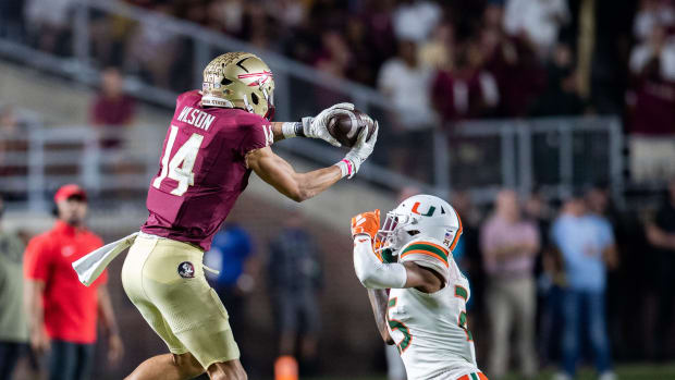 Eagles won't be moving 6-foot-6 WR Johnny Wilson to tight end