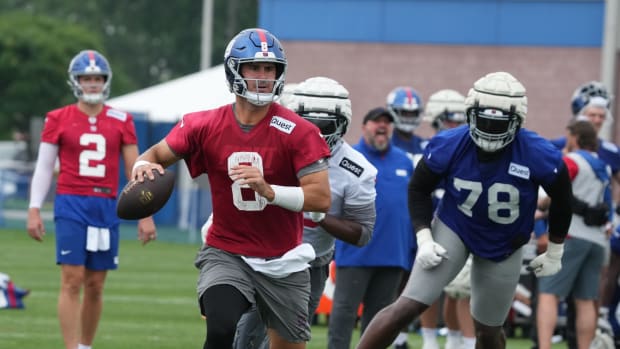 Daniel Jones achieves 'impressive return timeline' to be ready to play ...