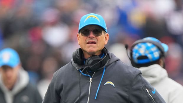 New 2025 NFL Mock Draft has the Los Angeles Chargers giving Jim Harbaugh something his offense ...