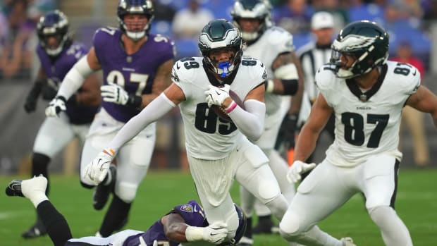 Eagles rookie has a shot to snatch job away from veteran teammate with ...