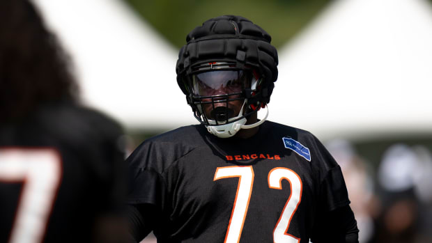 Bengals bring back a familiar face to their practice squad just in time ...