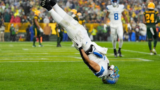 Jahmyr Gibbs is not impressed by Lions teammate Amon-Ra St. Brown's ...