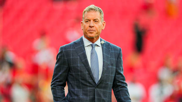 Troy Aikman ensures he's on the right side of history when it comes to ...
