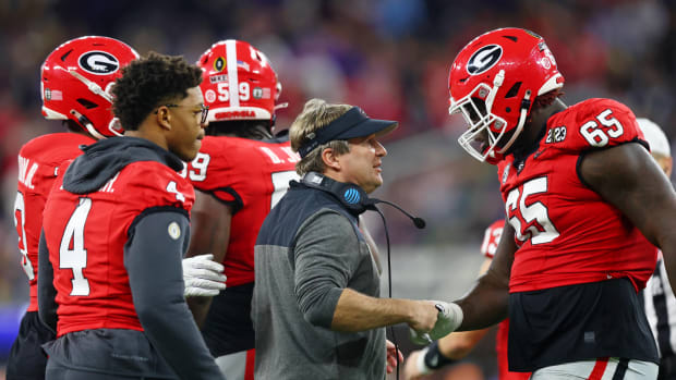 Georgia football star Amarius Mims rising up 2024 NFL Draft boards as ...