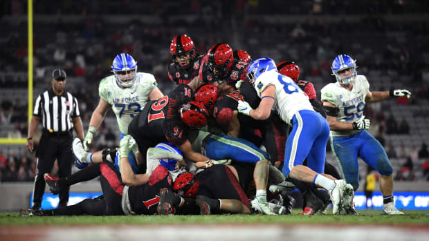 Patriots bring back familiar face to minicamp