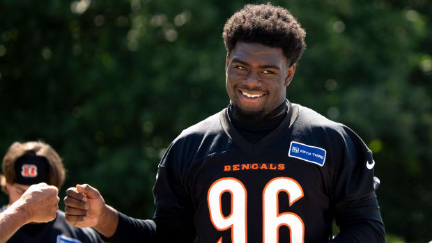 Bengals once again retain one of their own players, but it comes at a ...