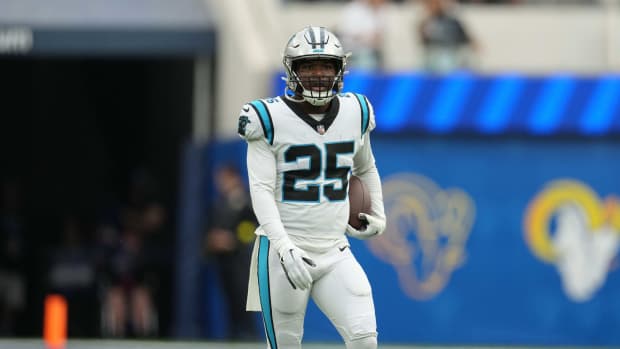 Panthers S Xavier Woods leaves game against Seahawks with hamstring injury