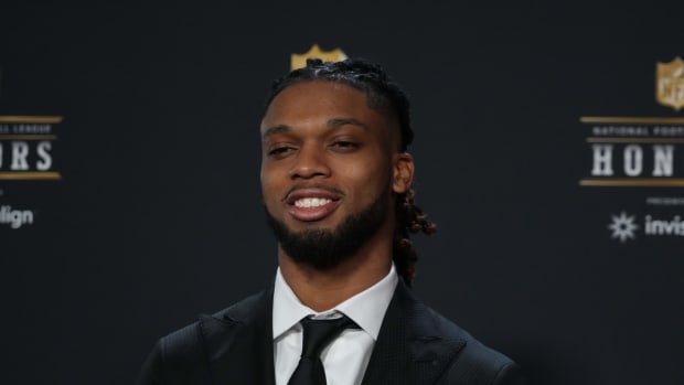 Bills' Damar Hamlin makes miraculous appearance at OTAs Bills' Damar Hamlin makes miraculous appearance at OTAs