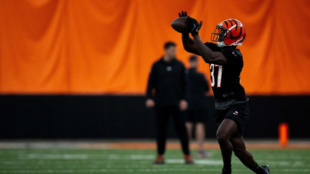 Bengals Roster Breakdown: PJ Jules brings positional flex to Cincinnati ...