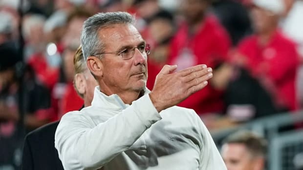 Urban Meyer takes a big stand for Ohio State football fans that shows ...