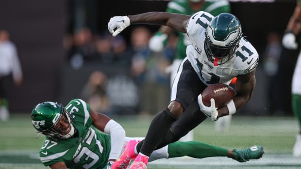 A.J. Brown makes history in Eagles' loss to Jets