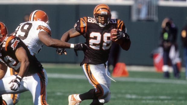 Corey Dillon puts Bengals' Ring of Honor selection process on blast