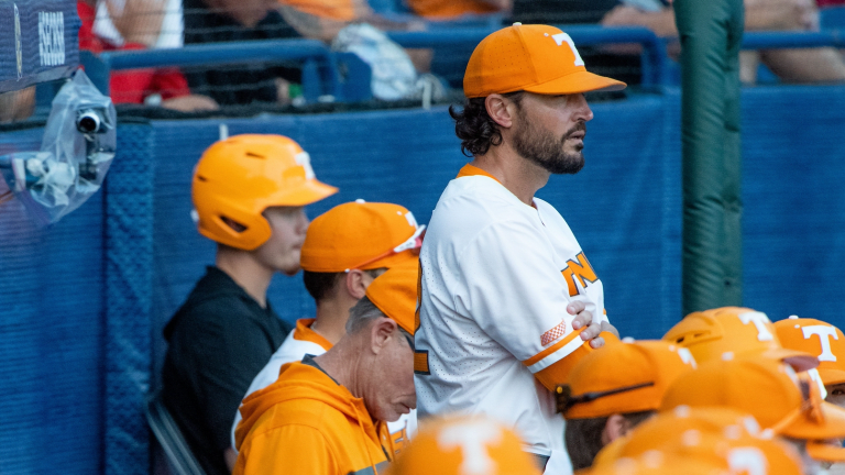 Watch: Tennessee baseball coach Tony Vitello shows appreciation for ...