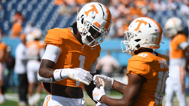 Longtime college football reporter catching heat for his ranking of ...