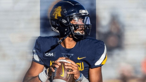 Hendon Hooker's brother, Alston, announces college transfer destination Hendon Hooker's brother, Alston, announces college transfer destination