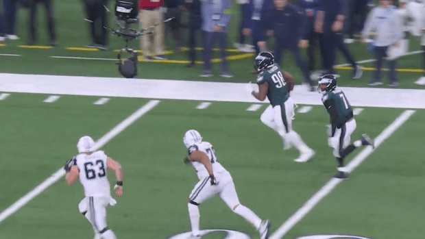 Eagles' rookie Jalen Carter has DROY moment vs. Cowboys