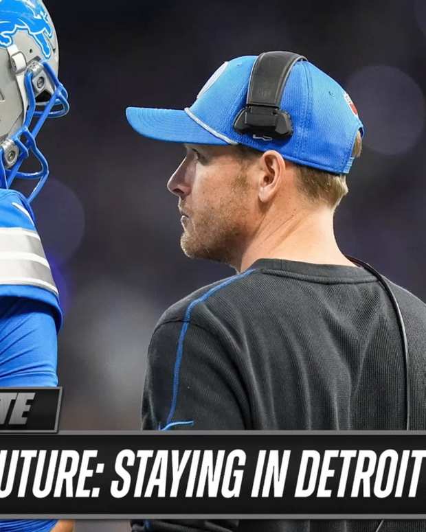 Travis Kelce isn’t going anywhere Travis Kelce isn’t going anywhere