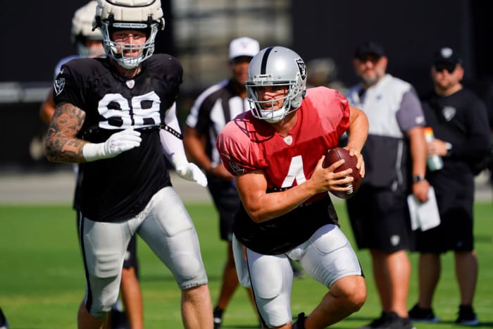 Crazy stat shows how dominant Raiders Pro Bowler has been
