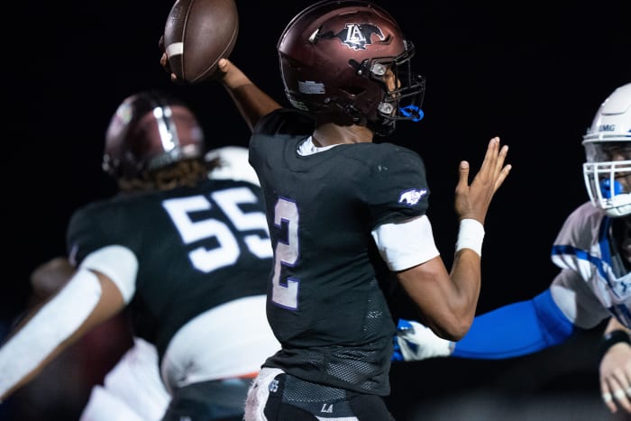 The Auburn pursuit of 2025 Notre Dame quarterback commit Deuce Knight ...