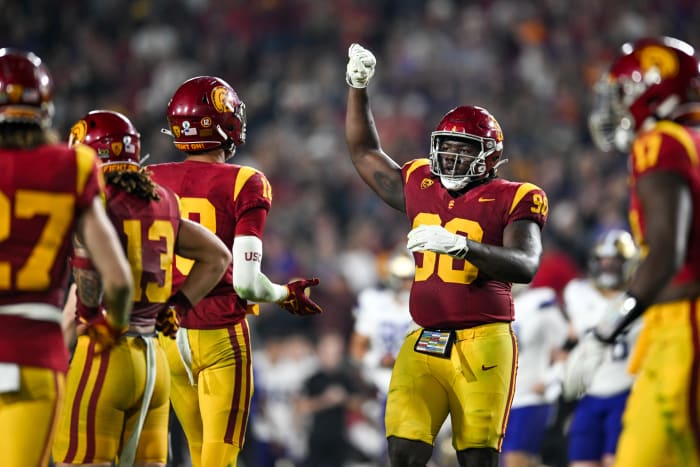 USC Trojans can find the perfect Bear Alexander replacement now in the ...