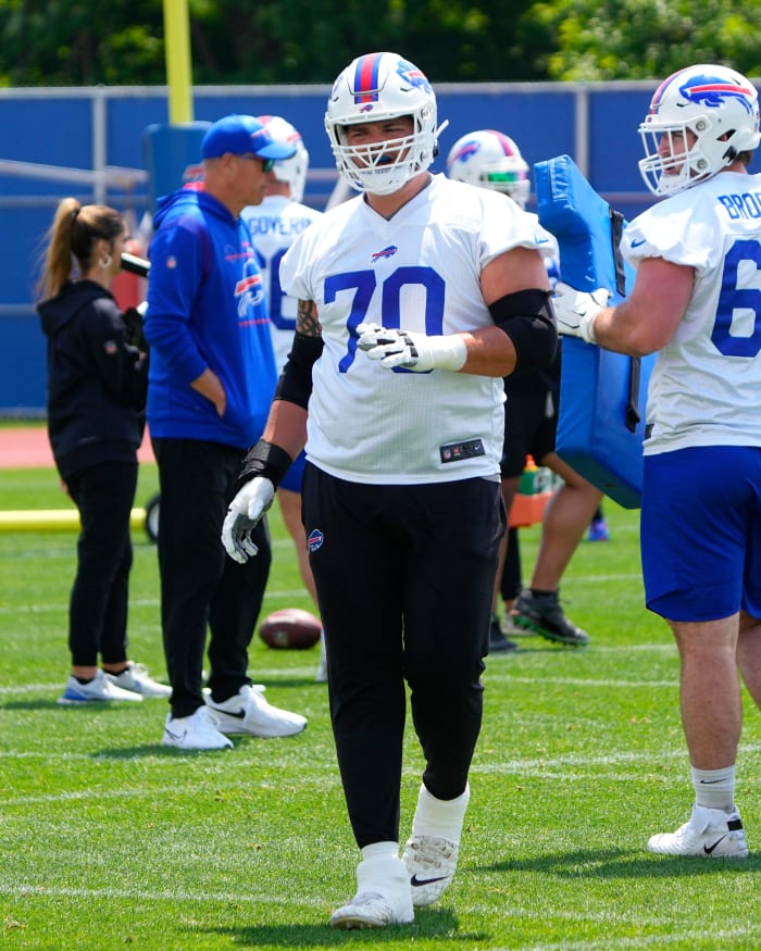 Bills OL Alec Anderson goes viral for heartwarming gesture