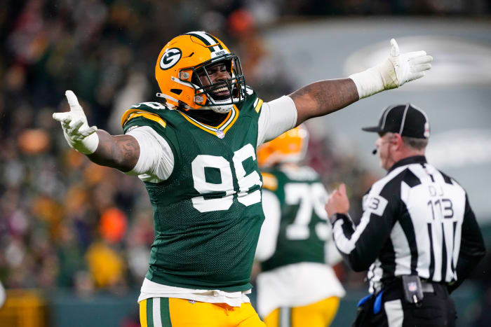 Ghost of Christmas Past comes back to haunt Packers' defensive lineman ...