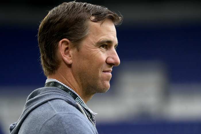 Eli Manning shares strong opinion on New York Giants’ decision to keep ... Eli Manning shares strong opinion on New York Giants’ decision to keep ...