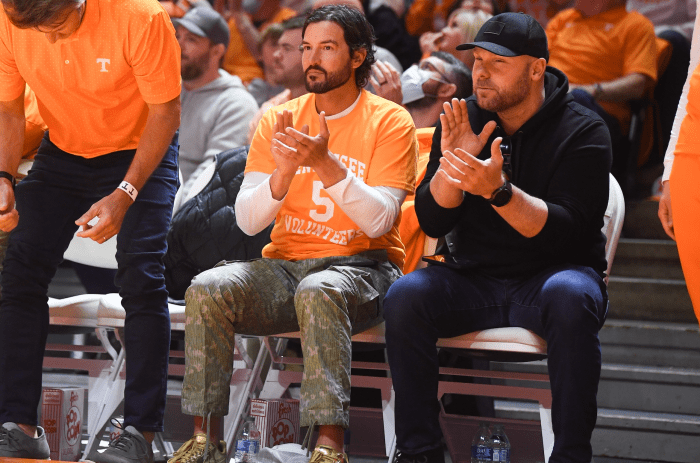 Tennessee Vols baseball coach Tony Vitello admits he shouldn't sit ...