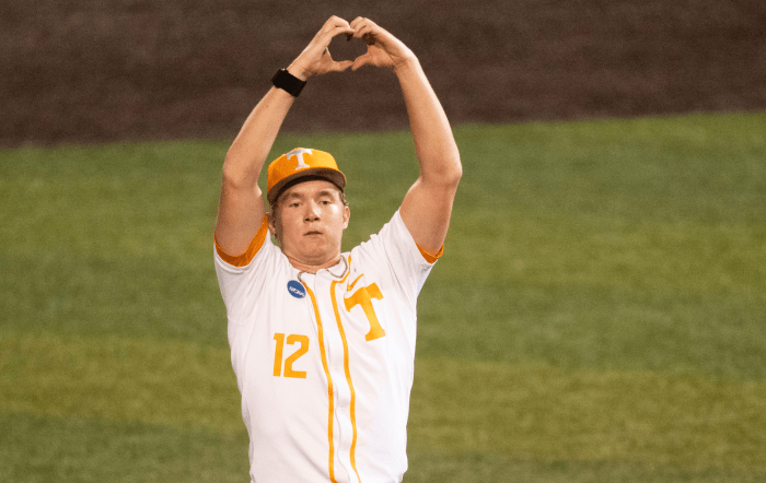 Tony Vitello drops hilarious and accurate quote about Tennessee Vols ...