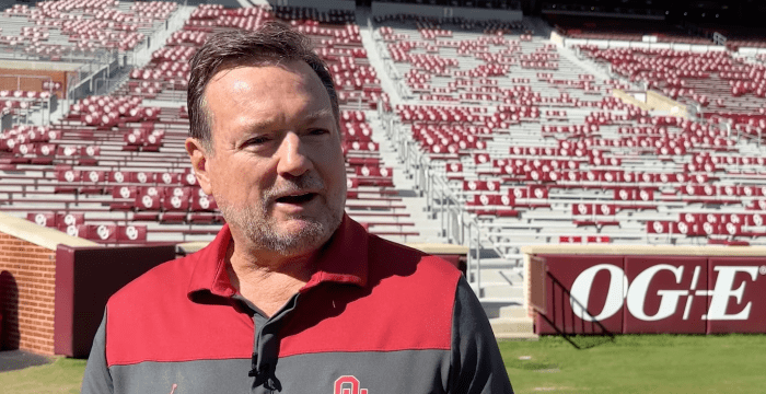 Former Oklahoma HC Bob Stoops is predicting a major college football ...