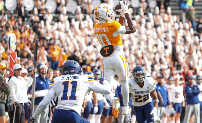 New report provides latest update on Tennessee Vols WR Mike Matthews ...