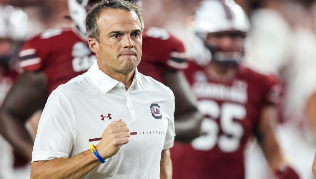 Shane Beamer gives hilarious quote about Vols QB Hendon Hooker Shane Beamer gives hilarious quote about Vols QB Hendon Hooker