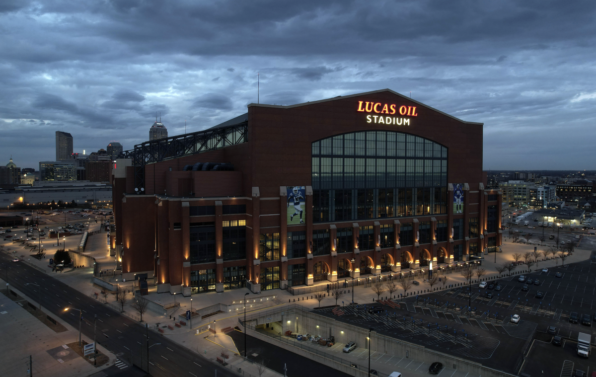 Tennessee Vols offensive lineman met with the Titans at the NFL ...