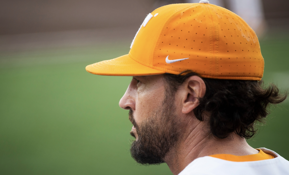 Look: Tony Vitello breaks out great t-shirt for Vols' matchup against ...