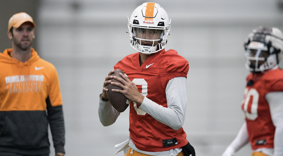 Comment from Vols QB coach Joey Halzle about Nico Iamaleava will leave ...