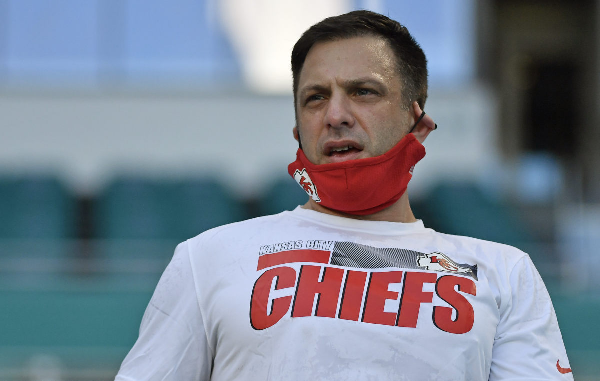 Kansas City Chiefs GM Brett Veach looks bad after Monday's news